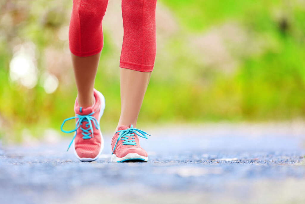 5 Best Shoes For Hammer Toes & How To Treat It - Olympire